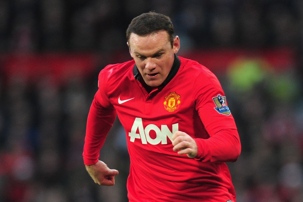 Thời trẻ, Rooney ngầu đét thế này, đá máu lửa không ngán ai